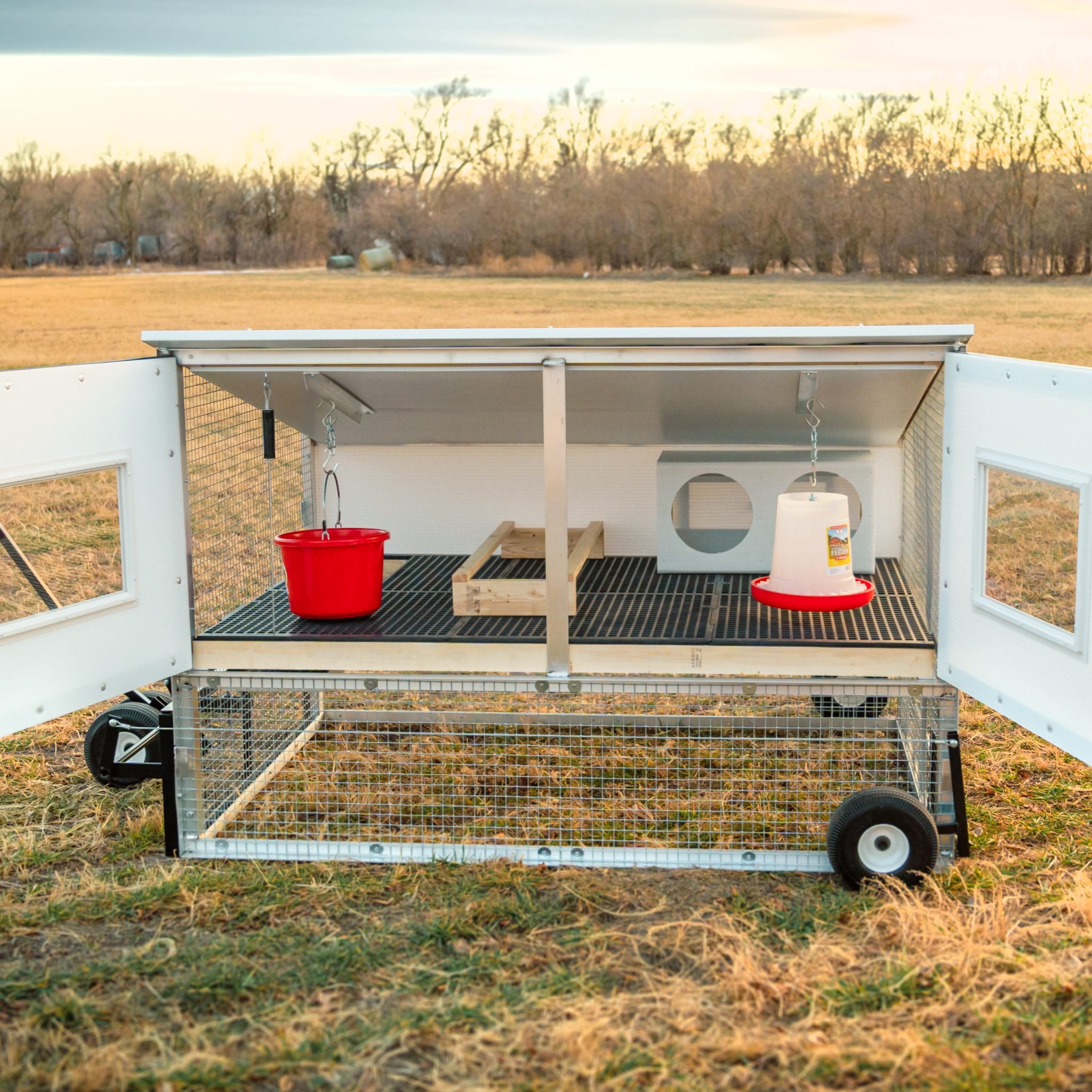 EggCart’n Chicken Tractors | Portable Chicken Coop Kits